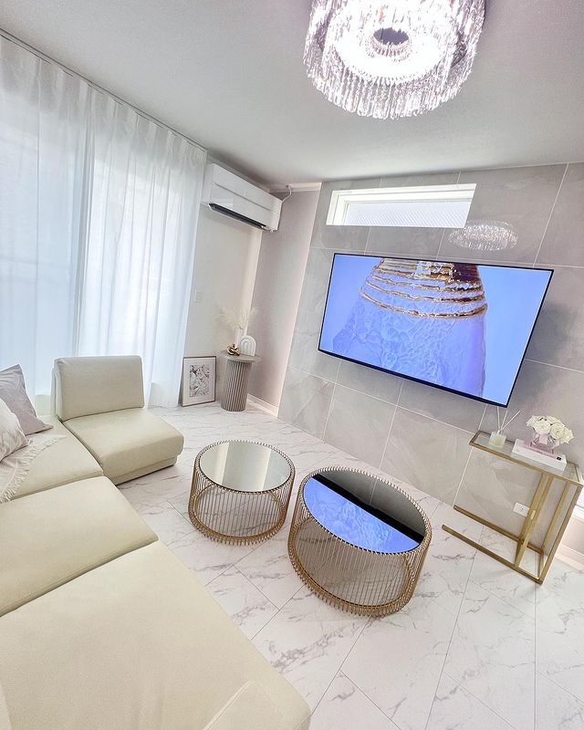 ワイヤーブラス 2set コーヒーテーブル 丸テーブル KARE | 【公式】LOWYA(ロウヤ) 家具･インテリアのオンライン通販