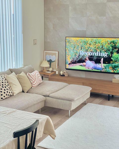 [幅180] 日本製 ローテレビ台 木目調 収納付 脚付 | 【公式】LOWYA(ロウヤ) 家具･インテリアのオンライン通販